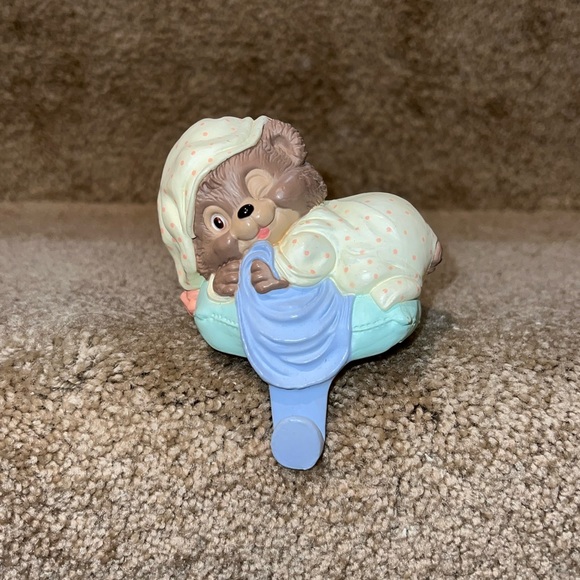 Hallmark | Holiday | Vintage 986 Hallmark Sleepy Bear Stocking Holder ...
